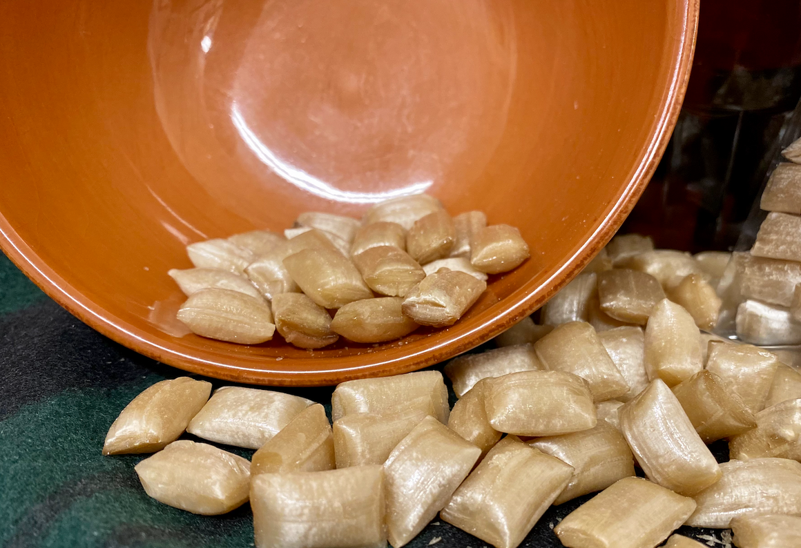 Robertson's Candy & Confectionary